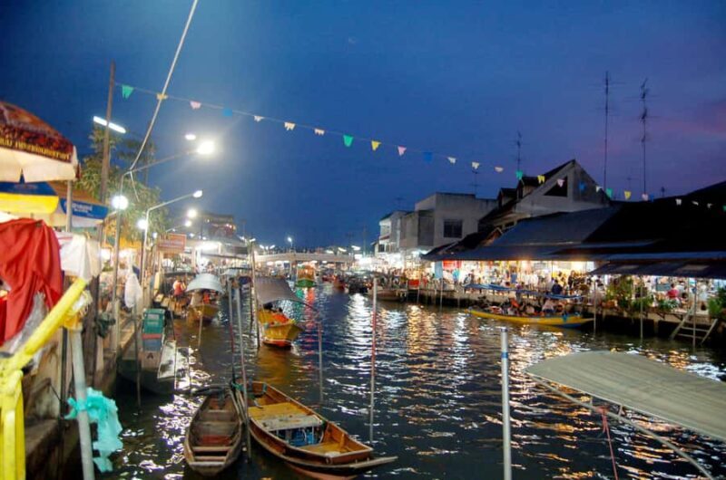 Weekend Amphawa Floating Market & Train Market Private Tour - The Value of the Tour