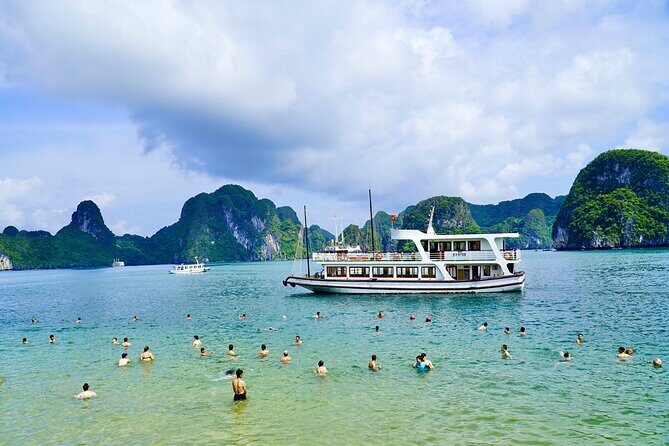 Wego Cruise Standard 1 Day Tour :Ti Top Island & Amazing Cave - The Practicality of a One-Day Tour in Halong Bay