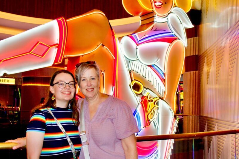 Weird, Wacky Fremont Bar Experience with Cocktails & Photos - Who Should Consider This Tour?