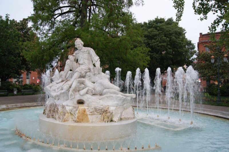 Welcome to Toulouse: Private Walking Tour with a Local - Exploring Toulouse with a Local: What to Expect
