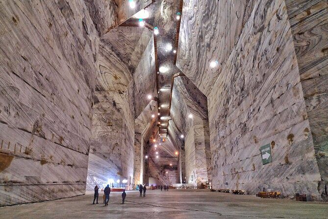 Wellness Tour: Slanic Salt Mine and Therme Spa (hot pools, saunas and jacuzzi) - Detailed Itinerary Analysis