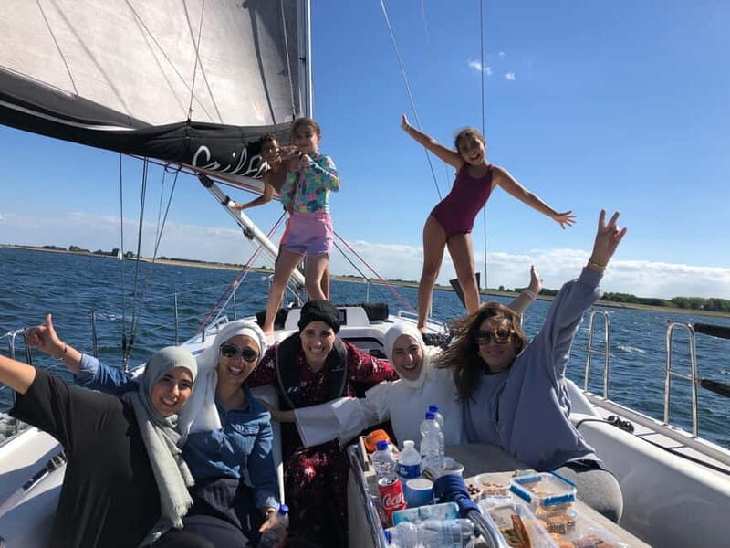 Wemeldinge: Oosterschelde Sailing Trip with Skipper - 2 hrs - Key Points