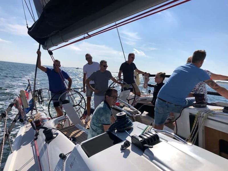 Wemeldinge: Oosterschelde Sailing Trip with Skipper - 2 hrs - The Sailing Experience: What You Can Expect