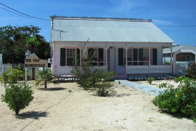 West Bay Sightseeing Tour Plus Seven Mile Beach Visit - Who Is This Tour Best Suited For?