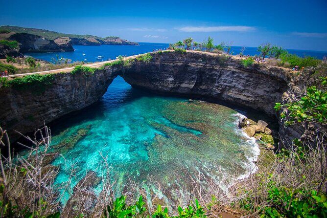 West Beach Nusa Penida Tour with Speedboat Transfer from Sanur - Key Points