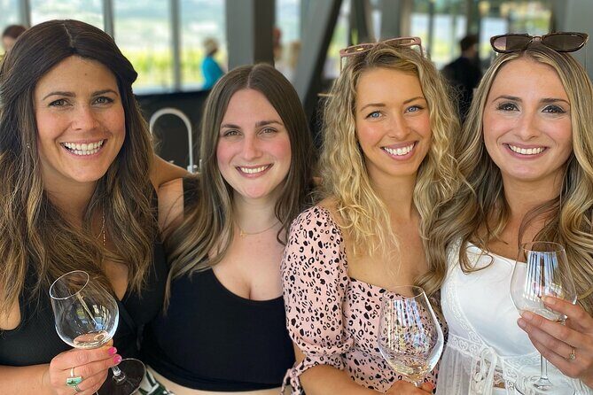 West Kelowna Half-Day Guided Wine Tour With 4 Wineries - Key Points