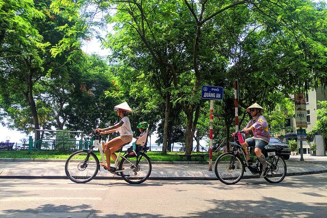 West Lake Journey by E-Bike - Exploring Hanoi’s West Lake on E-Bikes