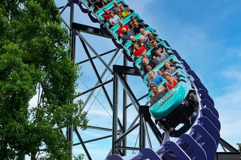 West Mifflin, PA: Kennywood Park Entry Ticket - Authentic Experiences and Authenticity