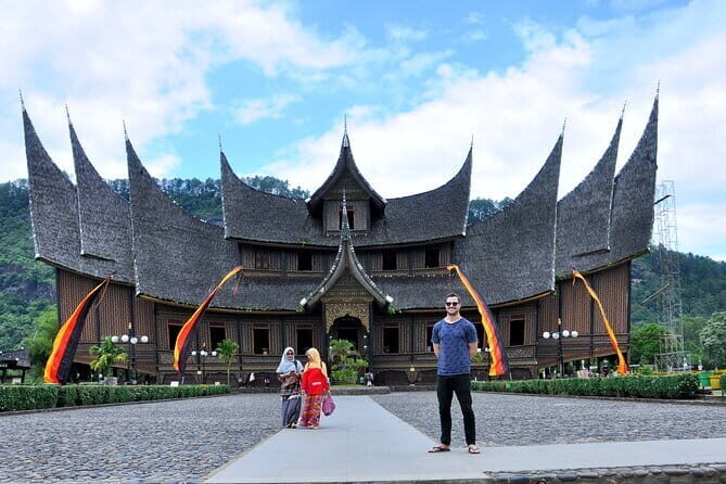 West Sumatra Private Tour from Padang By Private Car - Who Is This Tour Best Suited For?
