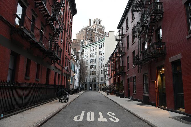 West Village Haunted Tour - Exploring the West Village Haunted Tour: A Spooky Stroll Through NYC’s Quirkiest Neighborhood