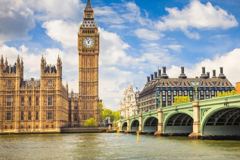 Westminster Abbey to Buckingham Palace: Full London Tour - An In-Depth Look at the Tour