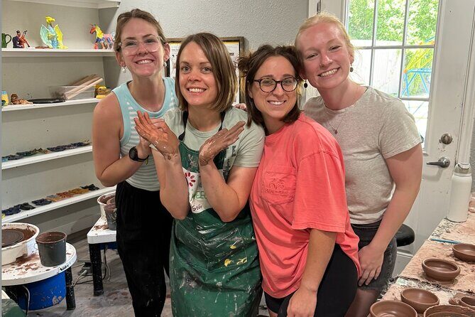 Wheel Throw Workshop - Wheel Throw Workshop: A Hands-On Pottery Experience in Texas