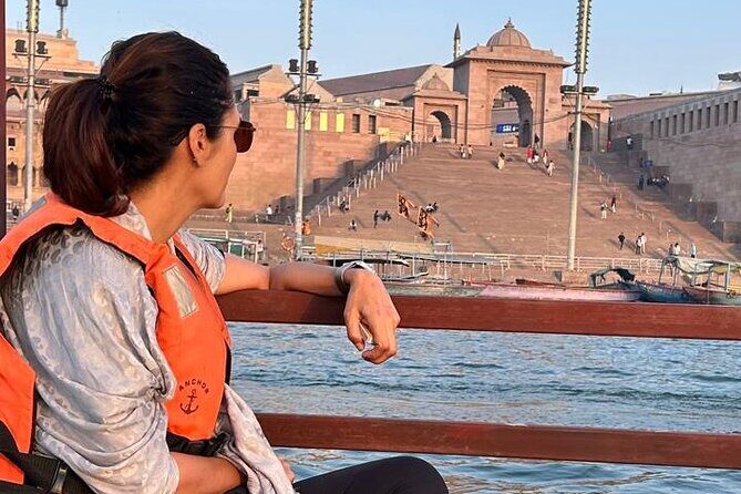 Whispers of Varanasi A Guided Walk into the Divine and Boat Ride - A Detailed Look at the Experience