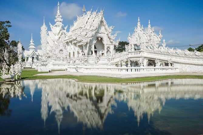White Temple, Black House Museum and Hot Spring Tour from Chiang Mai (SHA Plus) - FAQ Section