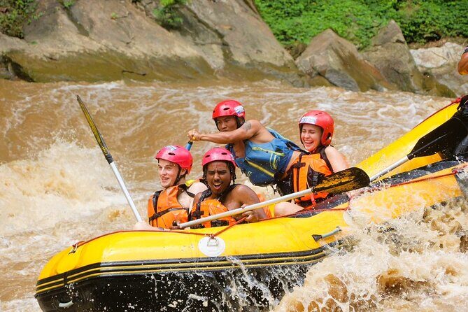White Water Rafting 10 km with Lunch  Khampan Rafting Chiang Mai - Key Points