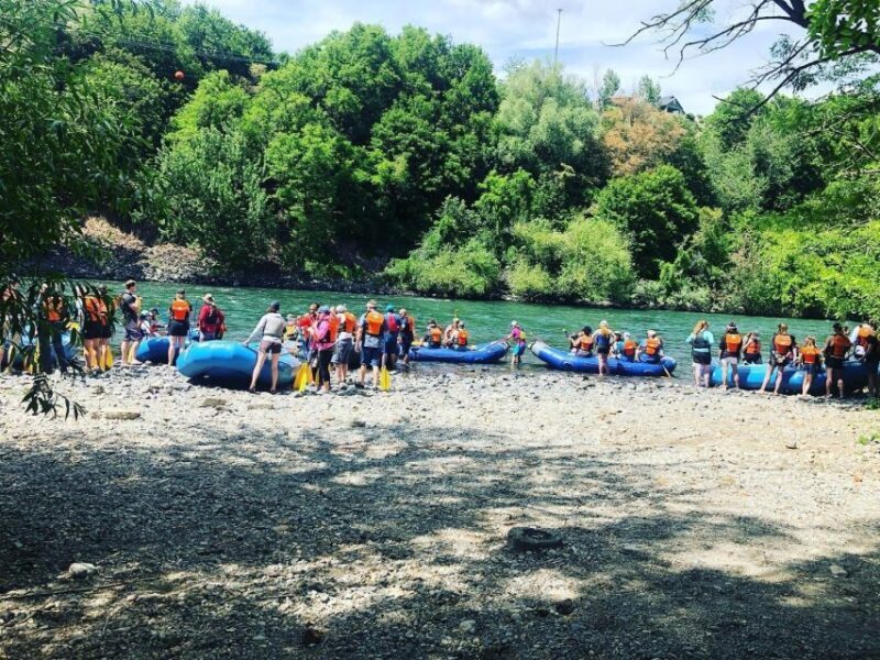 Whitewater rafting trip on the Spokane River - Key Points