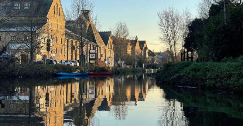 Whoosh Explore Canoe Club: River Stort Canoe tours - Key Points