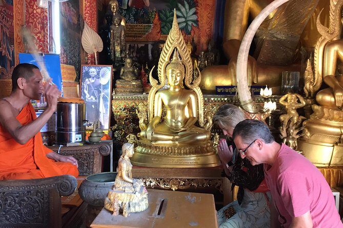 Wiang Kum Kam and Wat Phra That Doi Suthep Private Tour - Wat Phra That Doi Suthep: The Iconic Landmark
