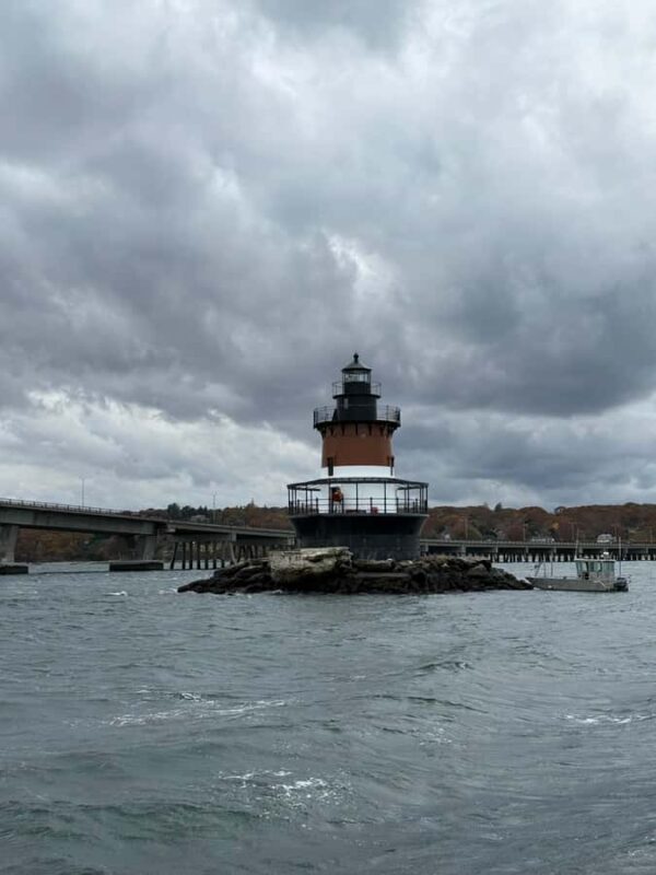 Wickford, RI: Narragansett Bay Seal-Watching Tour by Boat - FAQ