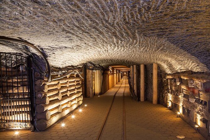 Wieliczka Salt Mines Tour - A Closer Look at the Wieliczka Salt Mines Tour