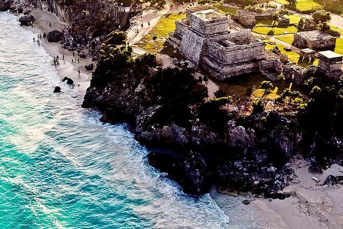 Wild Riviera Maya Tulum Extreme - Traveling Back in Time at the Tulum Archaeological Site