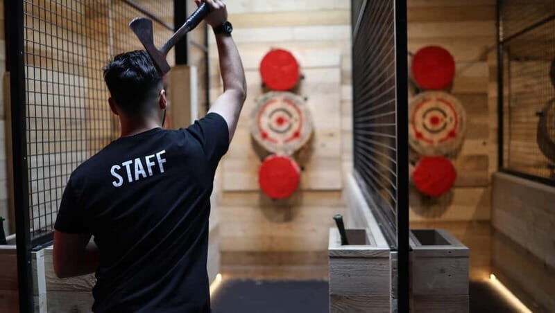 Wildness: Axe throwing in Paris 13 - An Introduction to Axe Throwing in Paris 13