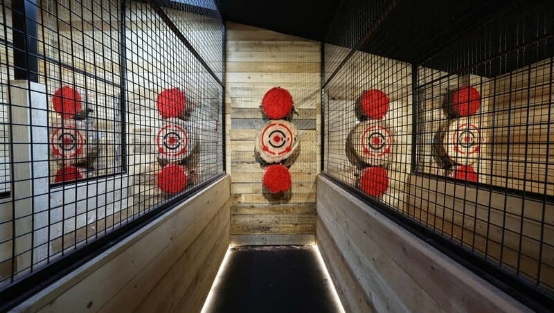 Wildness: Axe throwing in Paris 13 - The Value of This Experience