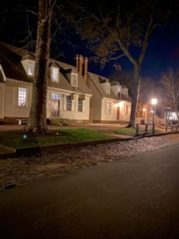 Williamsburg: Forgotten Spirits of the Past Walking Tour - Key Points