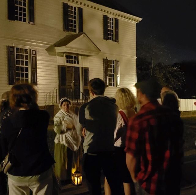 Williamsburg: Haunted Ghosts, Witches, and Pirates Tour - What to Expect on the Haunted Williamsburg Tour