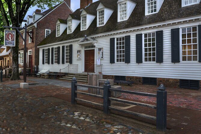 Williamsburg's Famous Ghosts Self Guided Audio Walking Tour - FAQs