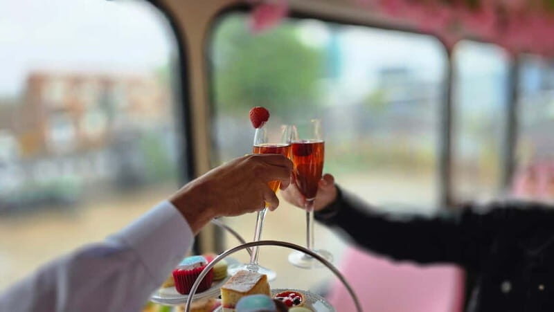 Wimbledon Afternoon Tea Bus Tour - Key Points