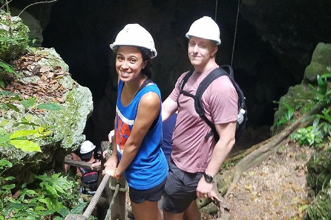 Window Cave and Indian Cave private tour with an archaeologist as guide - Key Points