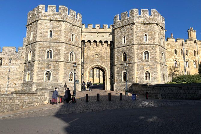 Windsor Castle and Eton College Private Car with Driver Guide - Who Should Book This Tour?