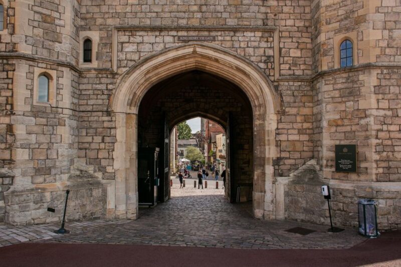Windsor Castle Hampton Court palace Private Tour with Ticket - Who Should Book This Tour?
