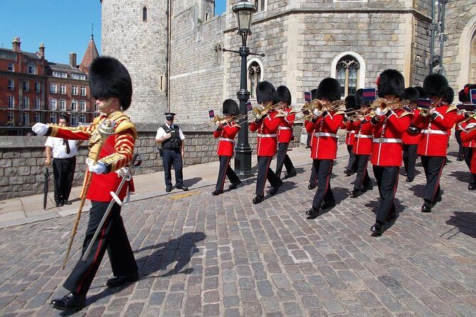 Windsor Castle private vehicle service from London with Admission tickets - The Sum Up