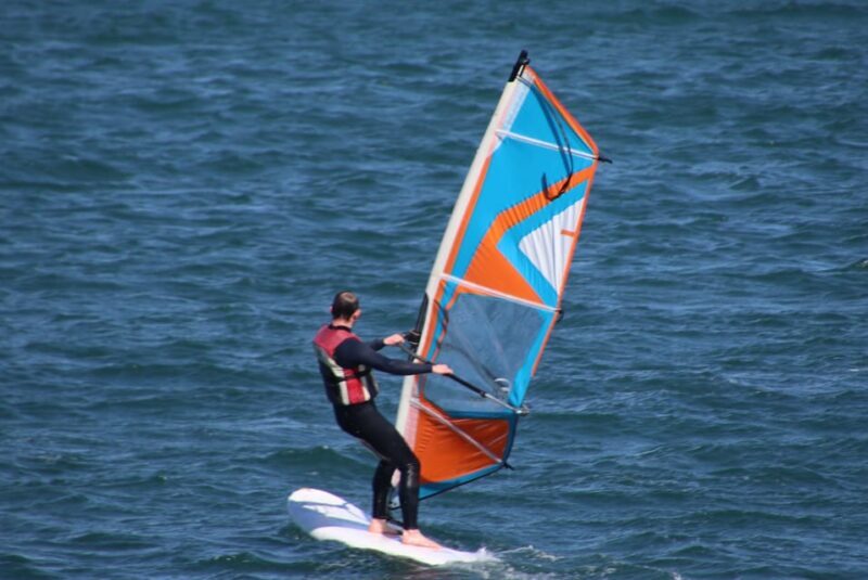 Windsurf class on Valencia beach - Who Will Love This Experience?