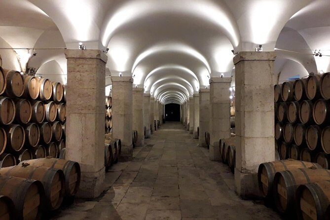 Wine and Dine - Discovering Portugal’s Wine and Culinary Charm: A Detailed Review of the Wine and Dine Tour