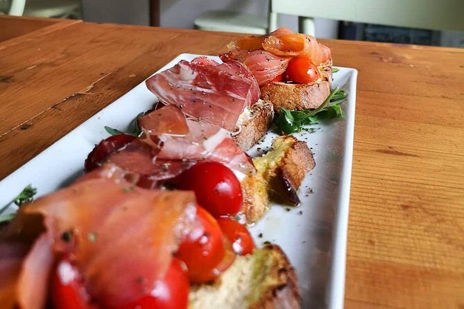 Wine and Food Tasting Experience in Lecce old town - Who Should Consider This Tour?