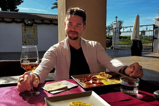 Wine and Tapas Tasting Tour from Alicante, Private Van - FAQs