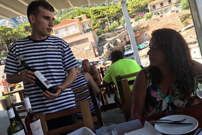 Wine Lovers tour from Hvar - The Experience of Tasting and Learning