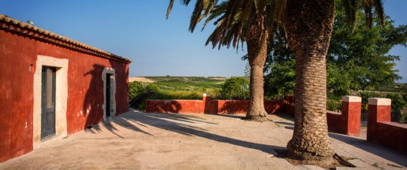 Wine Tasting and Typical Tastings in the Val di Noto - An Impressive Introduction to Sicilian Wines and Flavors