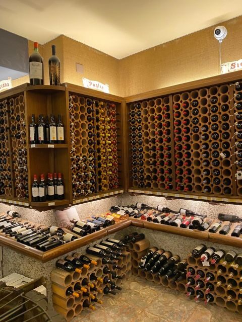 Wine Tasting Experience in Florence city centre - Setting the Scene: An Elegant yet Cozy Wine Bar