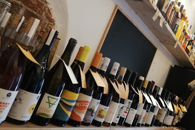 Wine Tasting in a group with other travelers - Key Points
