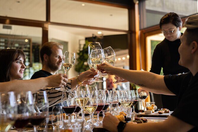 Wine Tasting in Pokolbin with Foodie Adventure - The Setting and Atmosphere