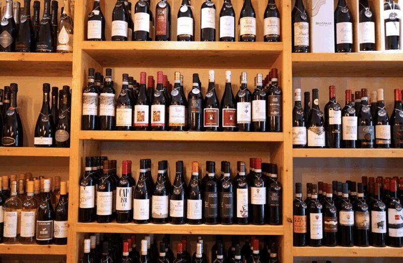 Wine Tasting near Royal Palace of Turin with Food Platter - The Food and the Atmosphere