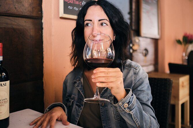 Wine Tasting near the Aquarium of Genoa - A Taste of Liguria: Wine Tasting Near the Genoa Aquarium