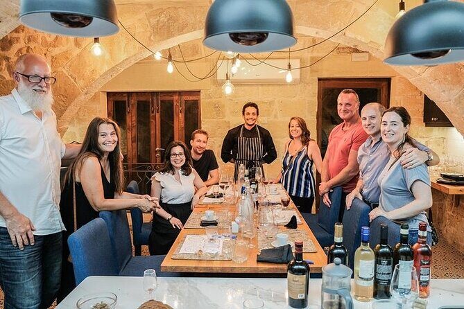 Wine Tasting & Open Kitchen Dinner in 17 Mons Vella - Key Points