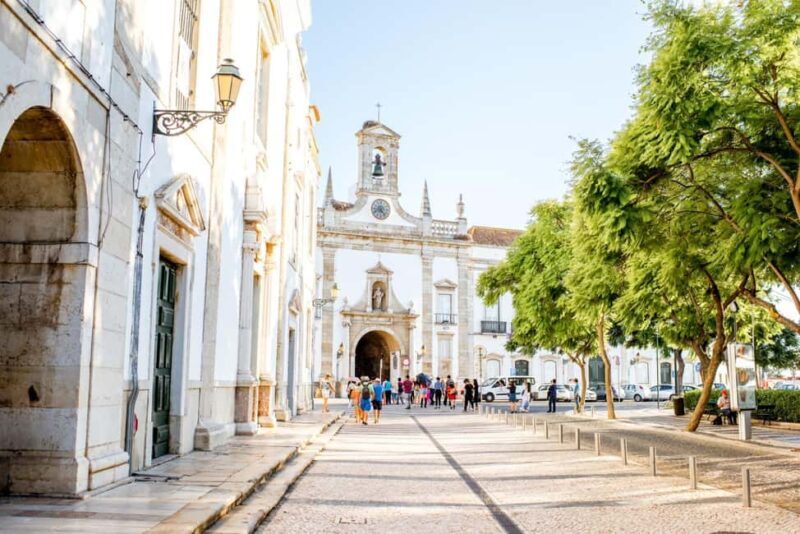 WINE TASTING & TAPAS IN THE HEART OF FARO - The Sum Up