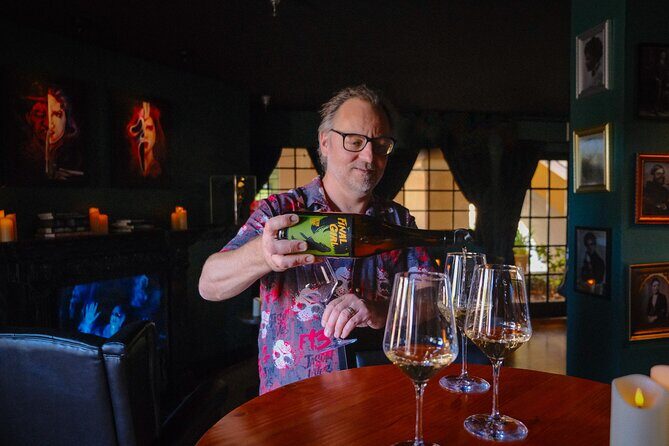 Wine & True Crime Tour in Old Town Temecula with Drinks - Introduction to the Experience