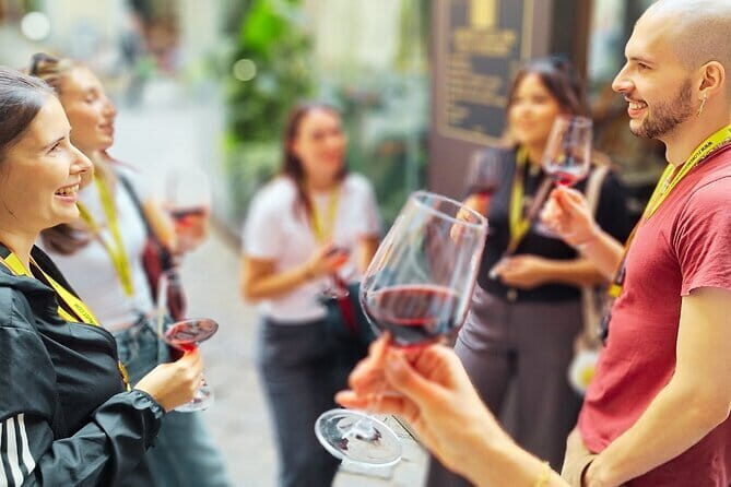 Wine Windows Walk with Wine Tasting and Appetizers - Florence’s Hidden Treasure: The Wine Windows Walk with Tasting and Appetizers